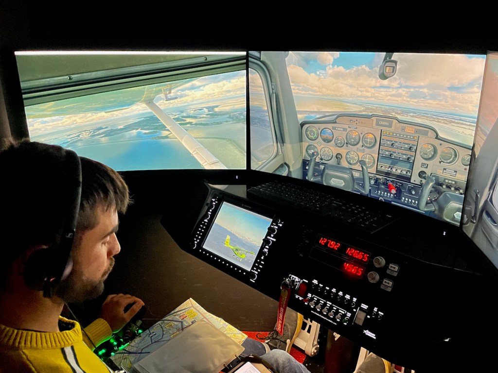 Un simulateur de vol pour l’apprentissage, le perfectionnement ou le ...